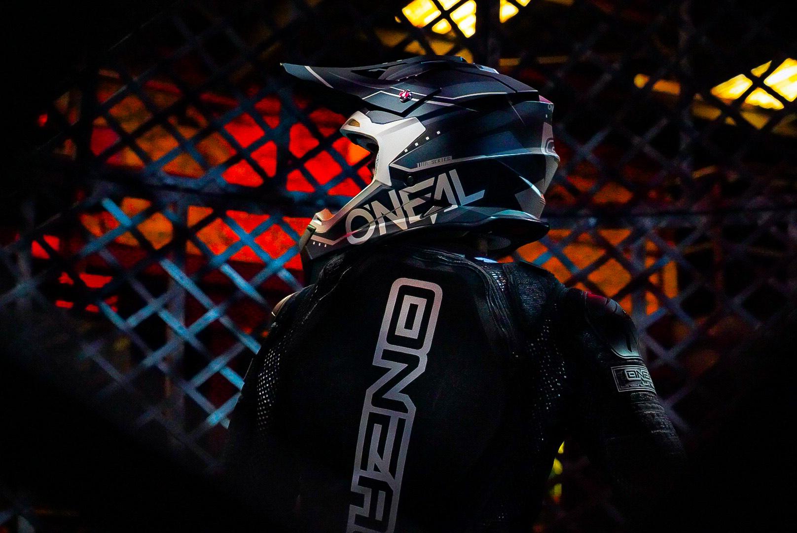 Mastering the Globe of Death: The Art of Motorcycle Riding in a Steel ...